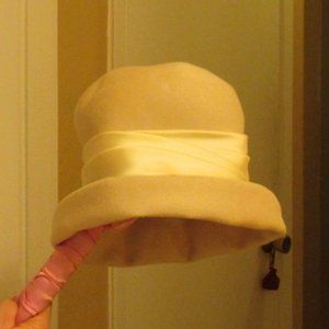 Foley's of Houston | Accessories | Foleys Of Houston Vintage Cream Wool ...